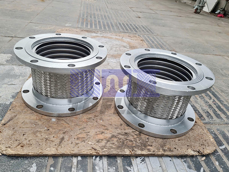 Sử dụng khớp nối mềm inox trong hệ thống cấp thoát nước